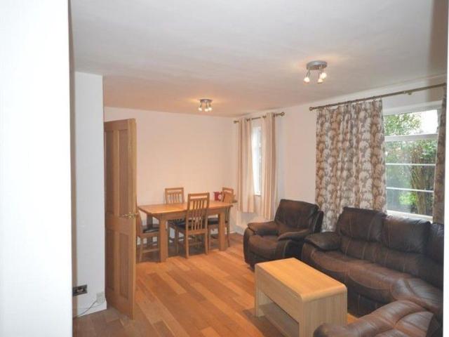 2 Bedroom Apartment To Let