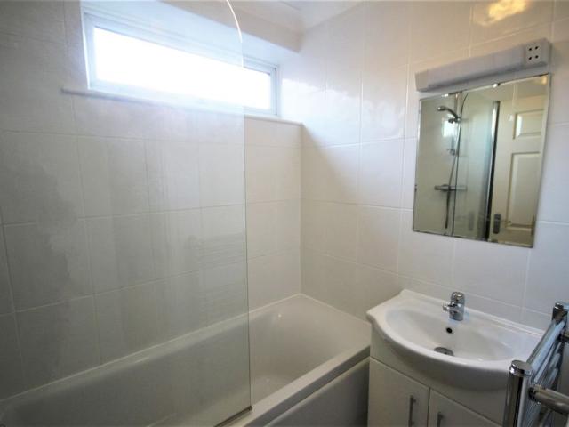 2 bedroom apartment to let