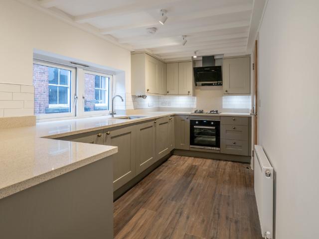 2 bedroom apartment to let