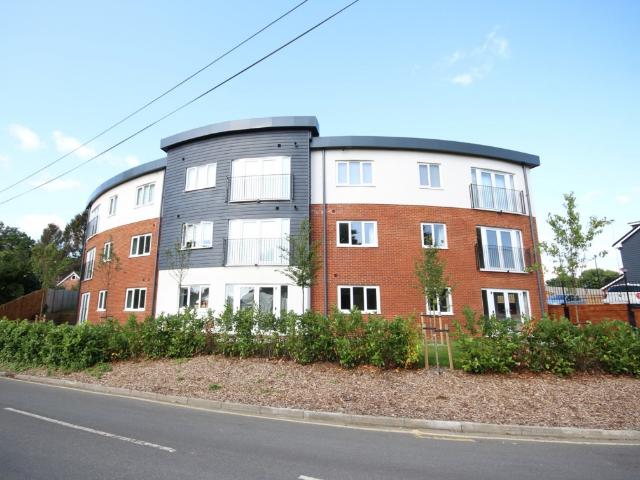 2 bedroom Apartment To Let