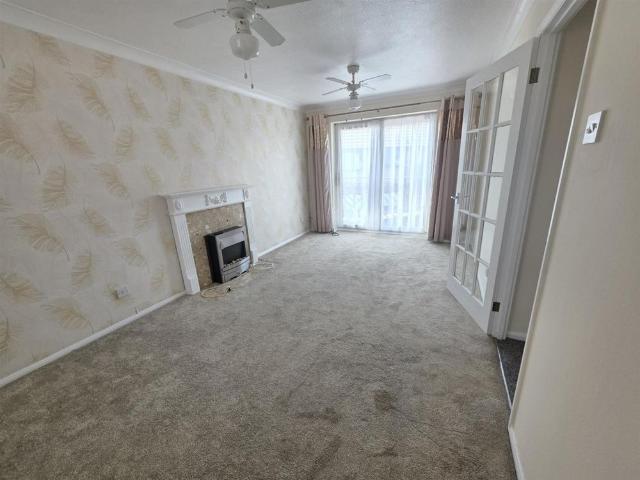 2 Bedroom Apartment To Let