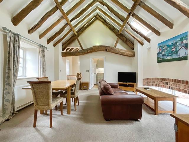 2 bedroom Apartment to let