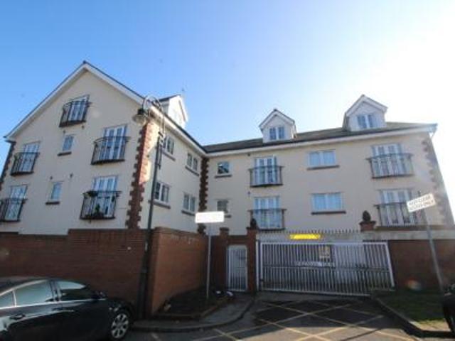 2 bedroom Apartment To Let