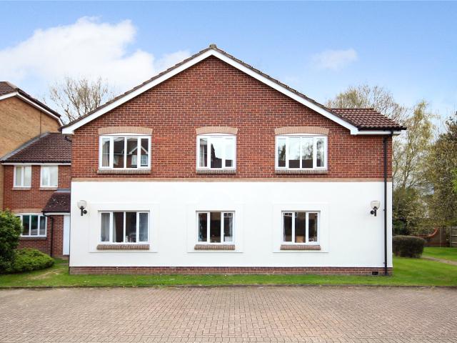 2 bedroom Apartment to let Horndean Road, Bracknell, Berkshire, RG12