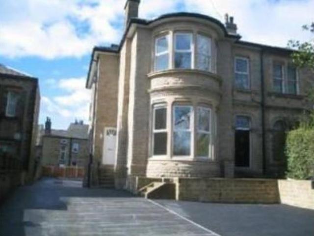 2 Bedroom Apartment To Let in HUDDERSFIELD, HD1