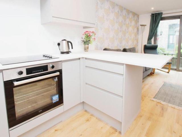 2 bedroom apartment to let, Old Market, Old Market | Ocean Estate Agents