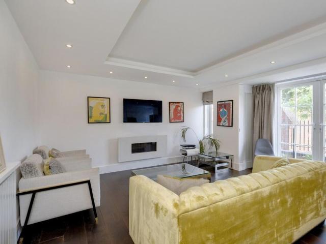 2 bedroom apartment to rent