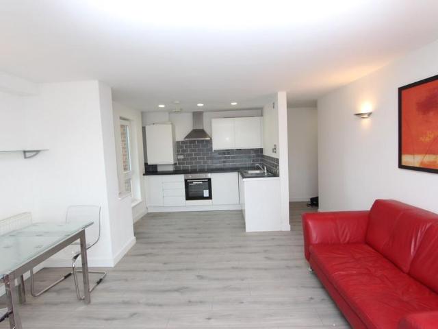 2 bedroom apartment to rent