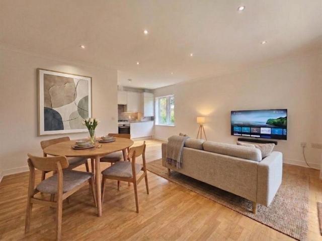 2 bedroom apartment to rent
