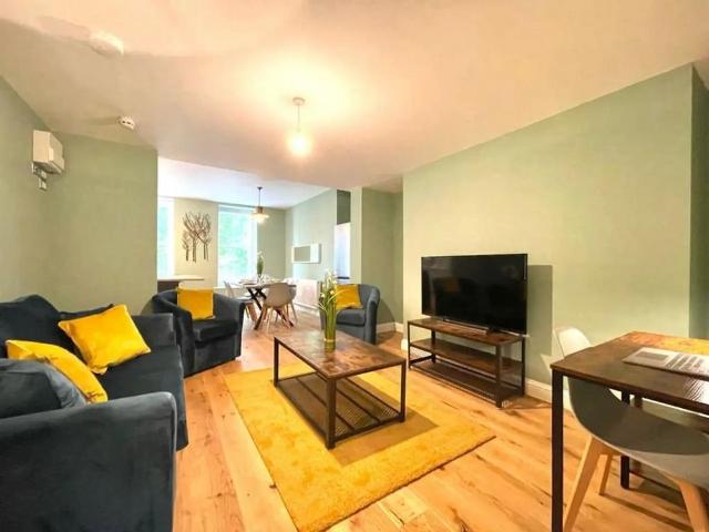 2 bedroom apartment to rent