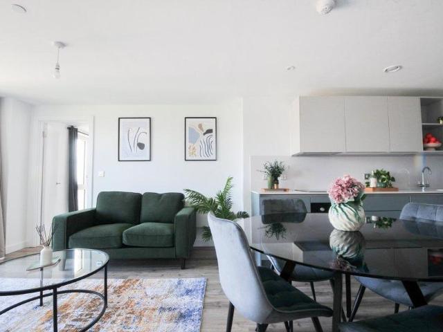 2 bedroom apartment to rent