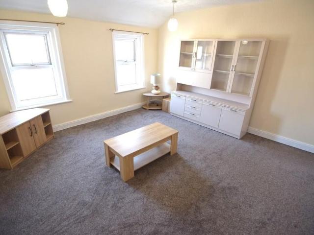 2 bedroom apartment to rent