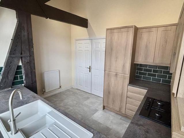 2 bedroom apartment to rent