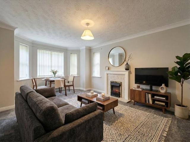 2 bedroom apartment to rent
