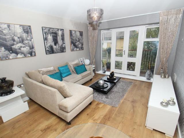 2 bedroom apartment to rent