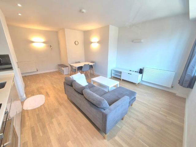 2 bedroom apartment to rent