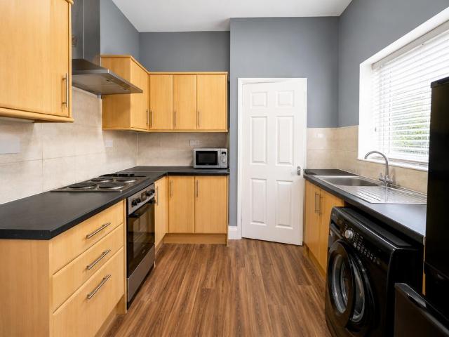2 bedroom apartment to rent