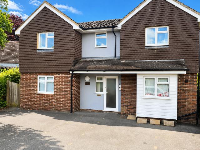 2 bedroom apartment to rent