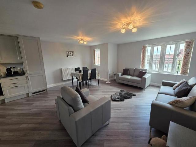 2 bedroom apartment to rent