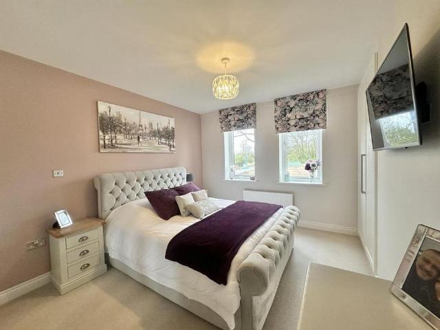 2 bedroom apartment to rent