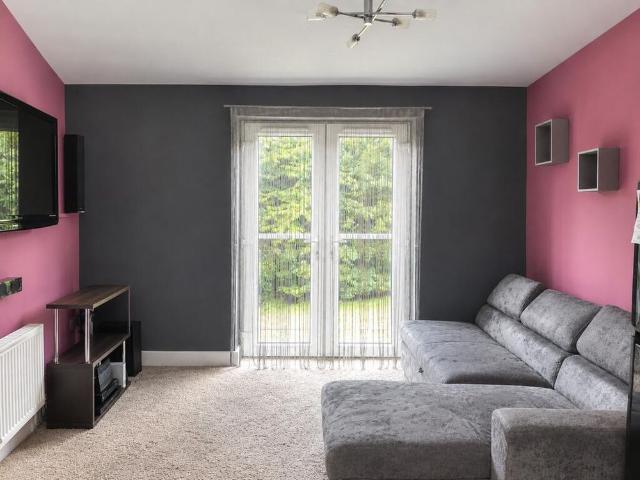 2 bedroom apartment to rent