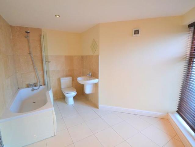 2 bedroom apartment to rent