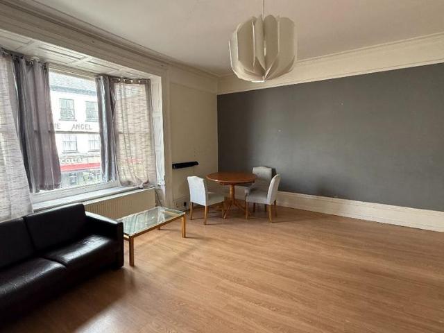 2 bedroom apartment to rent