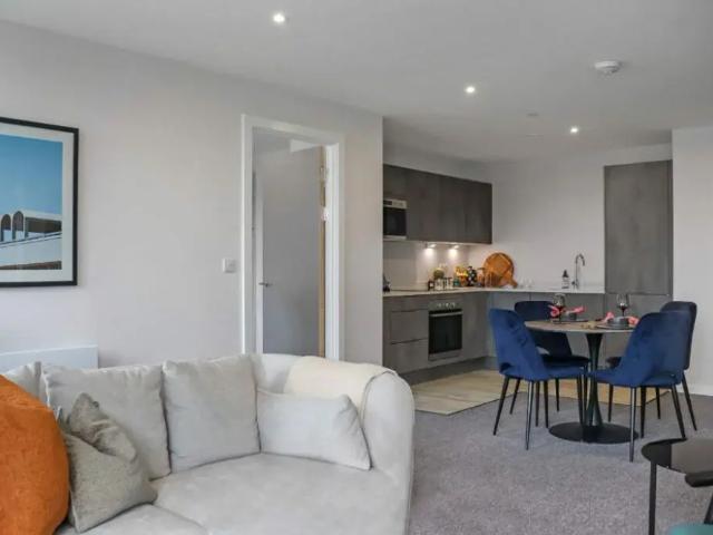 2 bedroom apartment to rent