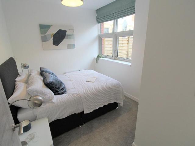 2 bedroom apartment to rent