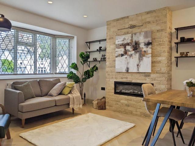 2 bedroom apartment to rent