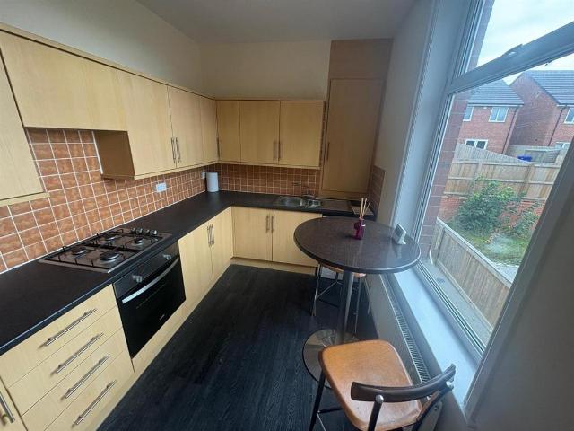 2 bedroom apartment to rent