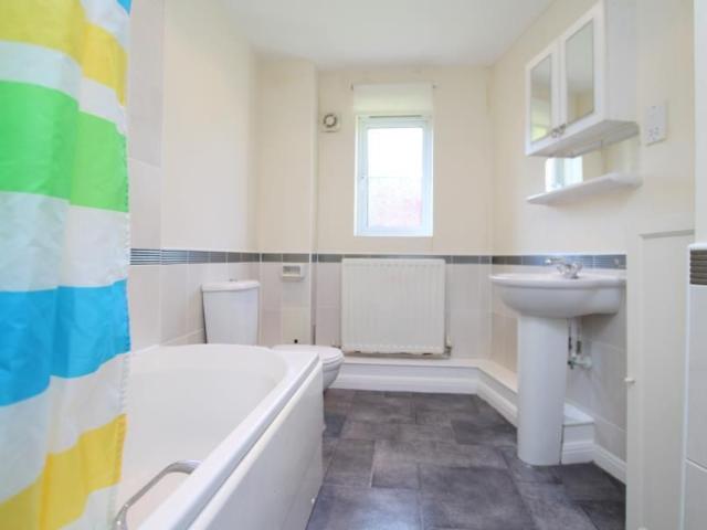2 bedroom apartment to rent
