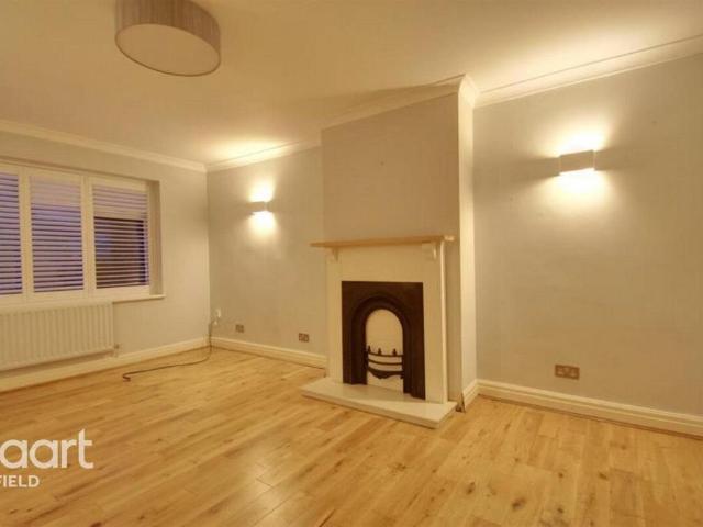 2 bedroom apartment to rent