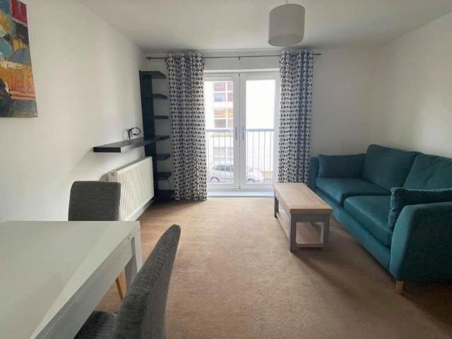 2 bedroom apartment to rent