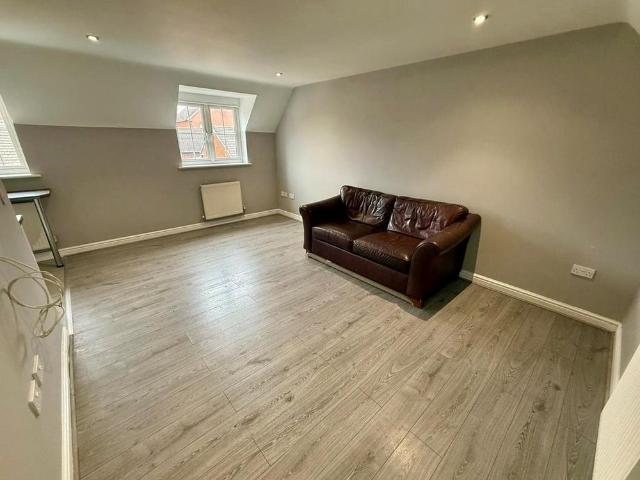 2 bedroom apartment to rent