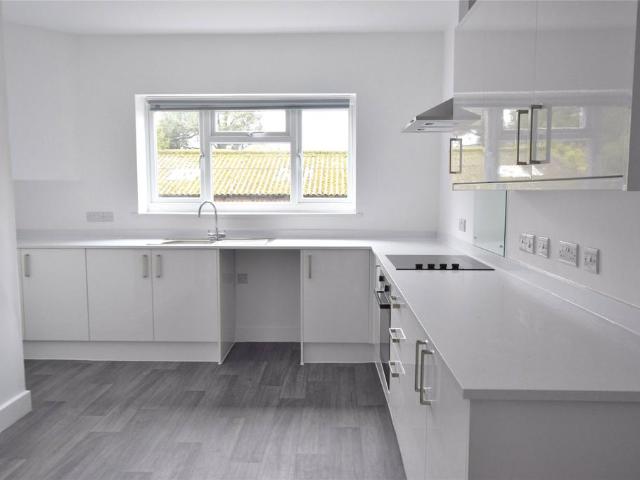 2 bedroom apartment to rent