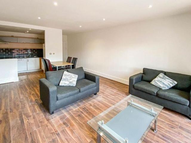 2 bedroom apartment to rent