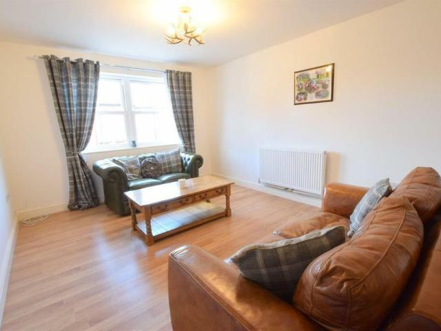 2 bedroom apartment to rent