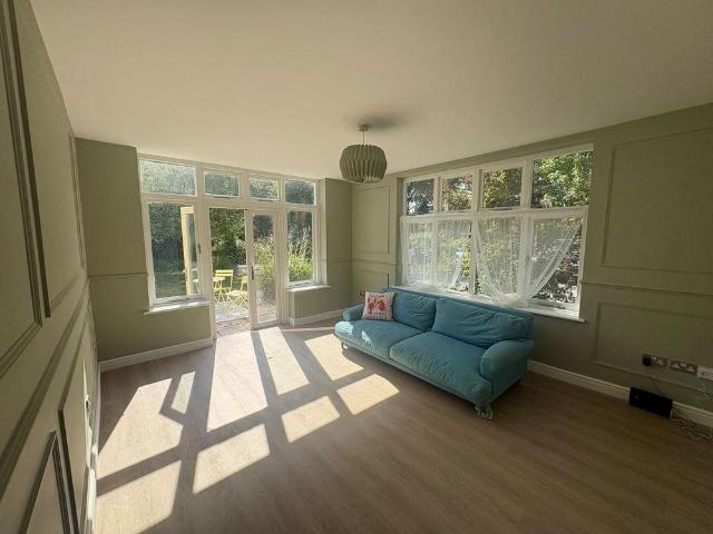 2 bedroom apartment to rent