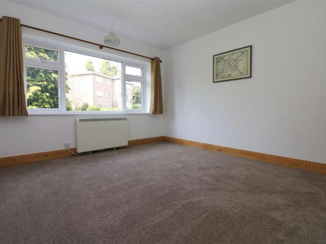 2 bedroom apartment to rent