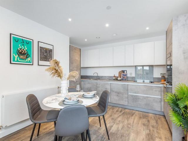 2 bedroom apartment to rent