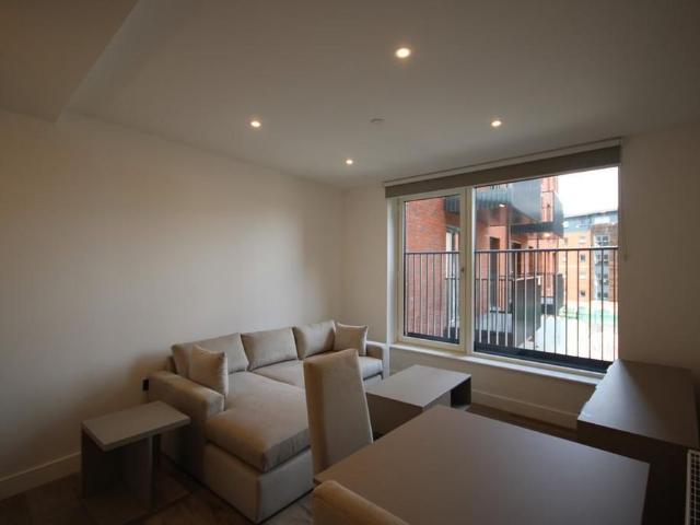 2 bedroom apartment to rent