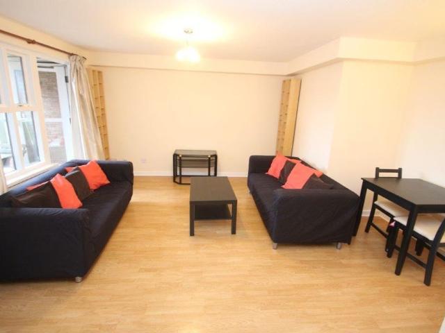 2 bedroom apartment to rent