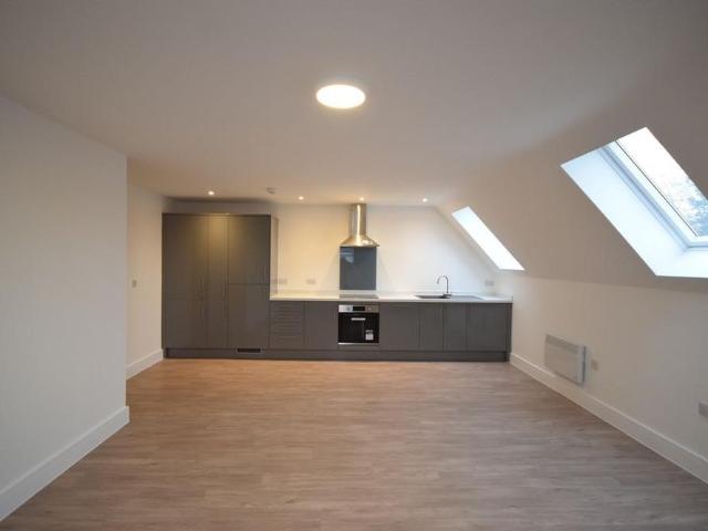 2 bedroom apartment to rent