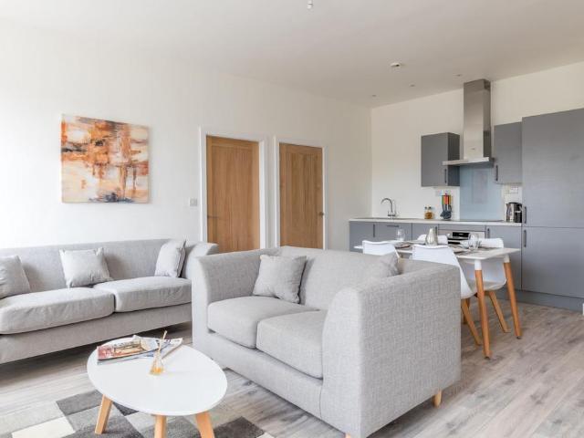 2 bedroom apartment to rent