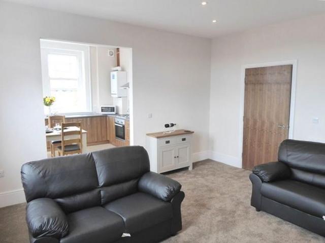 2 bedroom apartment to rent