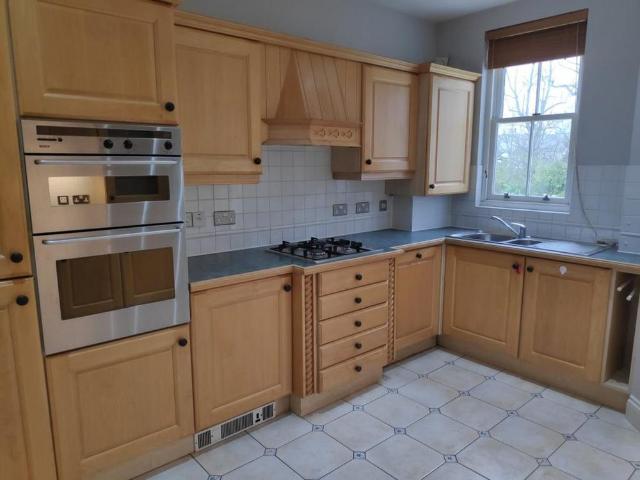 2 bedroom apartment to rent