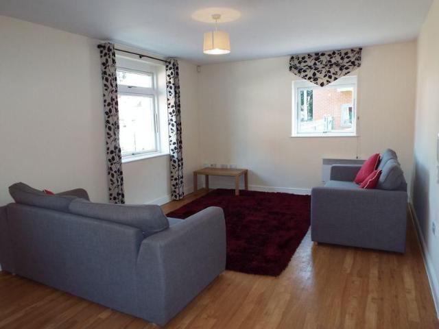 2 bedroom apartment to rent