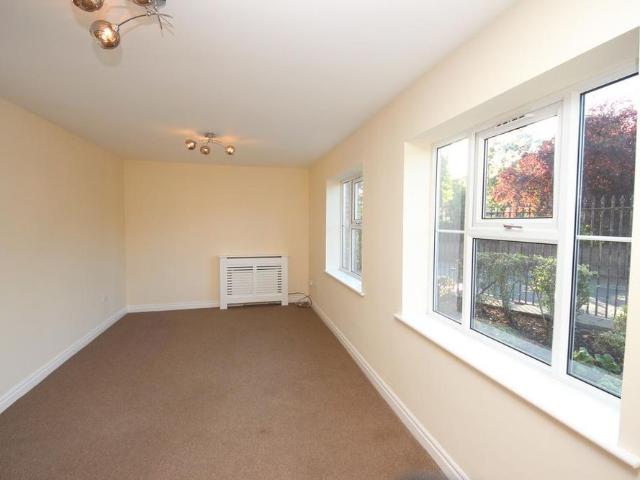 2 bedroom apartment to rent