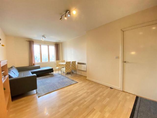 2 bedroom apartment to rent